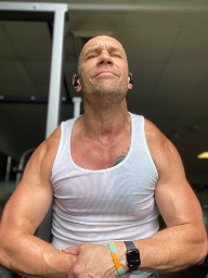Rene Hirth | Mr. Health & Fitness