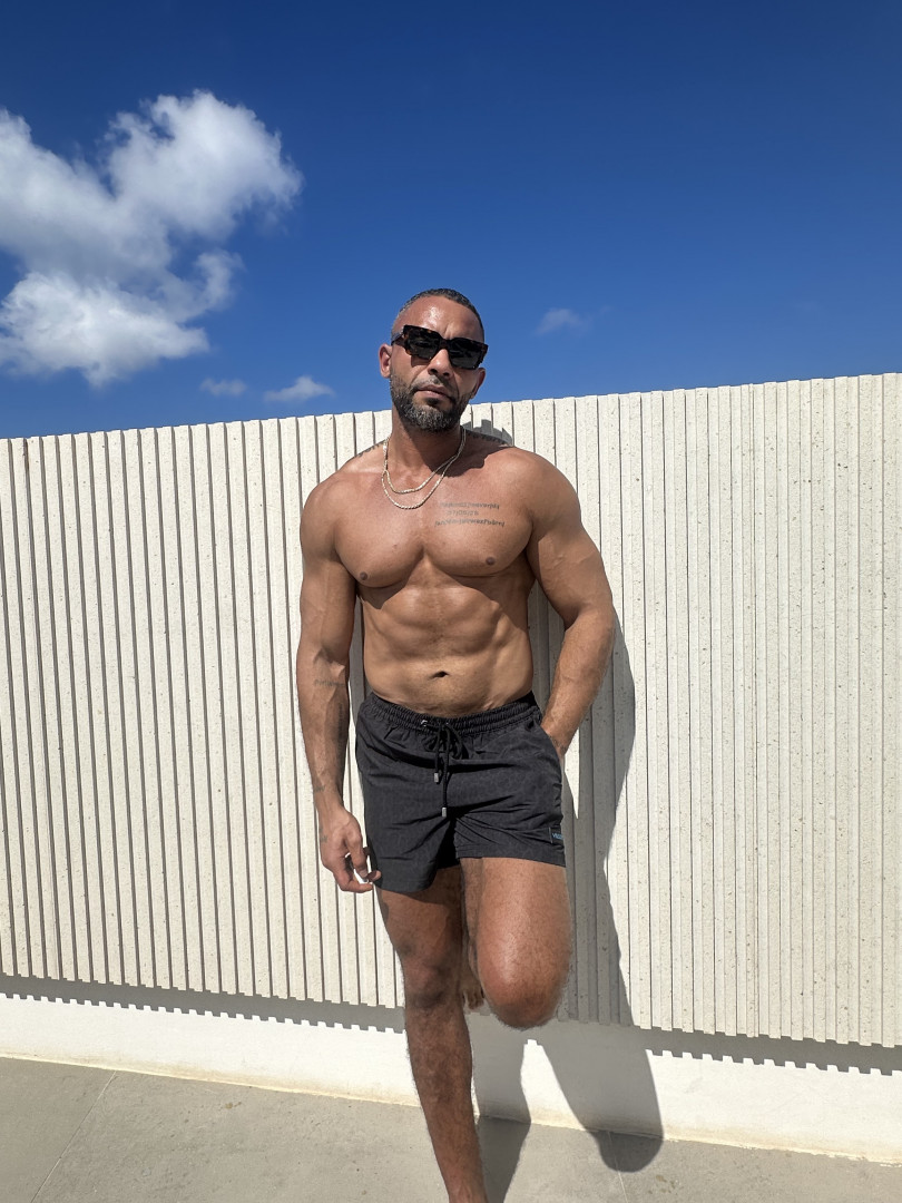 Janik Brisbane | Mr. Health & Fitness