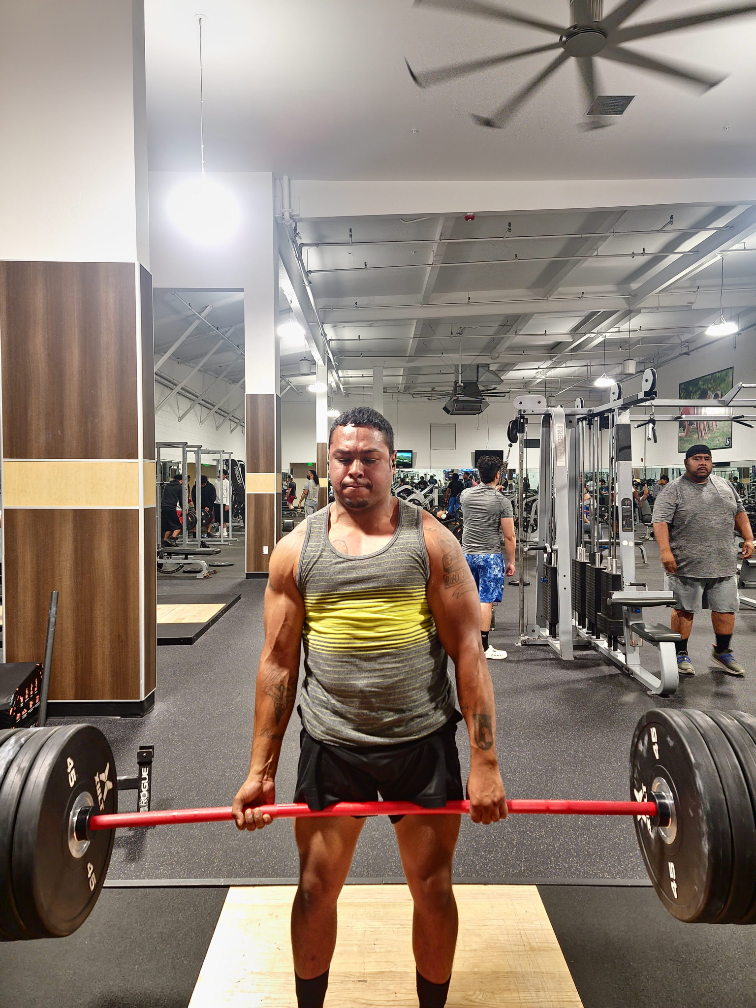 Daniel Luna | Mr. Health & Fitness